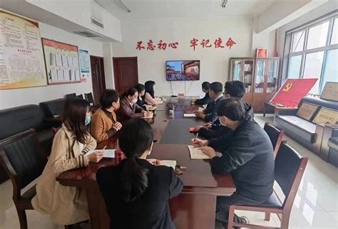 民建邢台市委组织会员收看中共二十大开幕会