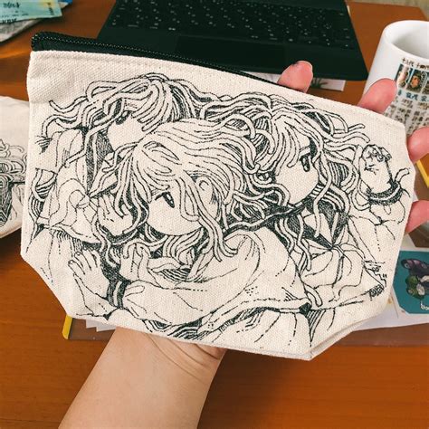 今月の絵」えびせん🍤の漫画