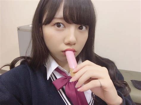 齊藤京子、豪快に咥える下品なフェラ顔がエロい