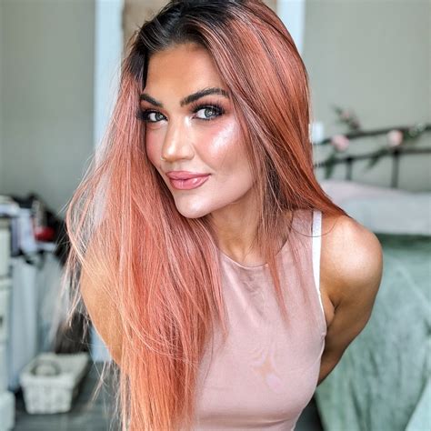 Creatorland Mary Mcdaniel Influencer Marketer Muncie Indiana Usa