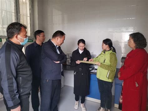 巴州农业农村局对轮台县开展农产品质量安全重点工作进行督查