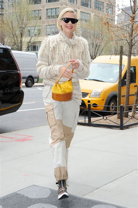Jaime King Street Fashion 04112019 • Celebmafia