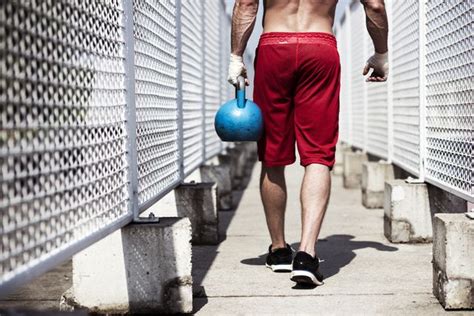 How To Do The Suitcase Carry Exercise For Strong Core Workouts