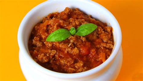 Kıymalı Makarna Sosu Tarifi Seyir Kafe