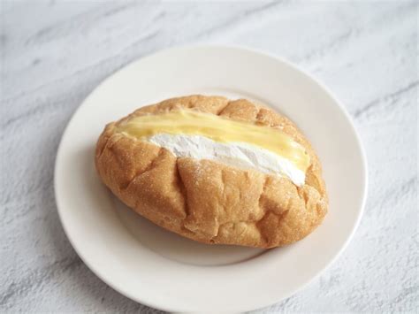 クリームがとろんとろん！ファミマ新商品「生フランスパン（カスタードandホイップ）」を実食