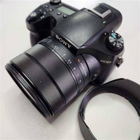 Sony RX 10 iv 4, Photography, Cameras on Carousell