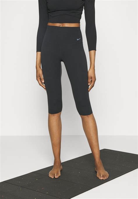 Nike Performance Nike Zenvy Womens Gentle Support High Waisted Capri