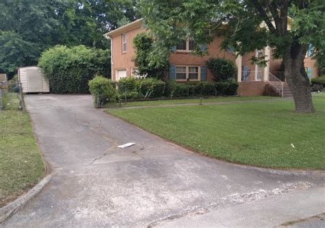 San Diego Ca Lawn Care Service Lawn Mowing From 19 Lawnstarter