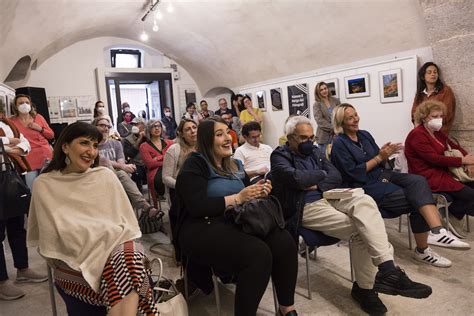 Giulia Blasi Servizio A Domicilio La Newsletter Chaotic Neutral