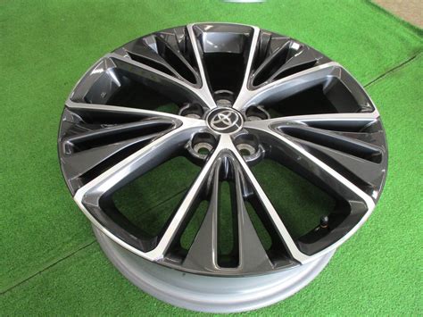 トヨタ 60系プリウス純正