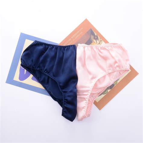 Pure Mulberry Silk Bikini Pantie Mid Waist In Navy Soft Strokes