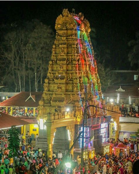 Palakunnu Sree Bhagavathi Temple Kasargodkeralaindia Kerala India Kerala Holiday Decor