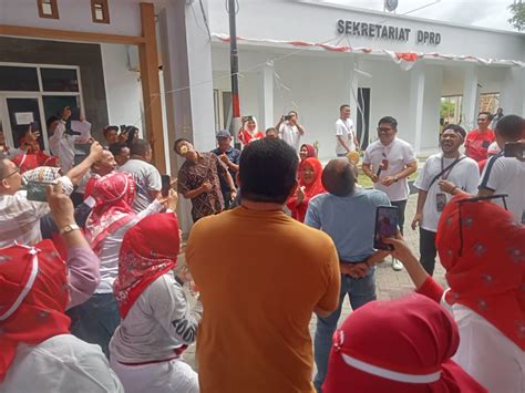 Meriahkan HUT RI Ke 78 Sekretariat DPRD Kota Ternate Gelar Berbagai