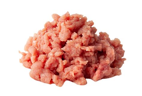 흰색 배경에 고립 된 신선한 생 갈은 돼지 고기 힙 돼지고기와 쇠고기 다진 고기 흰색 배경에 격리 가로 보기 다진 소고기에 대한 스톡 사진 및 기타 이미지 Istock