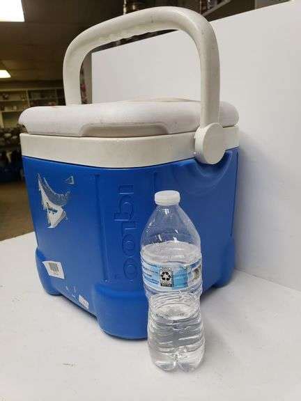 Igloo Ice Cube Cooler Trice Auctions