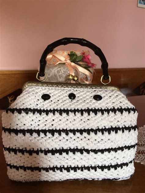 Borsa In Fettuccia Uncinetto Bianca E Nera Borse Fai Da Te Uncinetto Borse Fatte A Mano Fai