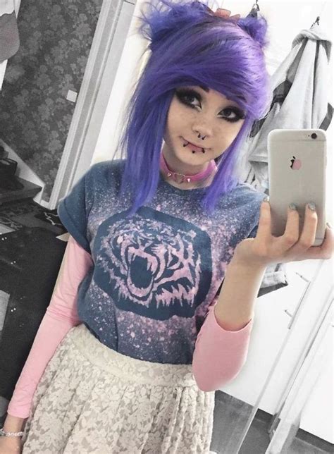 35 Awesome Scene Hair Ideas To Try Right Now Ninja Cosmico Brown