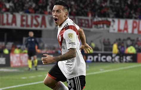 Gran Noche De Copa Y Victoria En Casa
