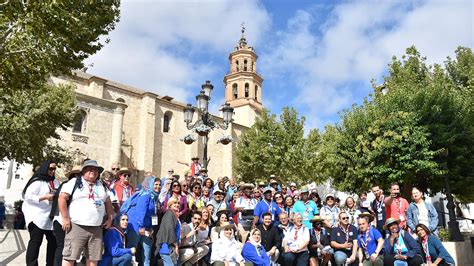 Un Centenar De Scout Y Guías Adultos Han Visitado Baza Ideal