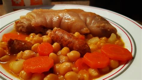 GARBANZOS CON MANITA DE CERDO RECETAS DE COCINA ABUELA MARÍA