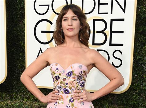 Golden Globes 2017 Lola Kirkes Unshaven Armpits Sends Body Positive Message At Awards Ceremony