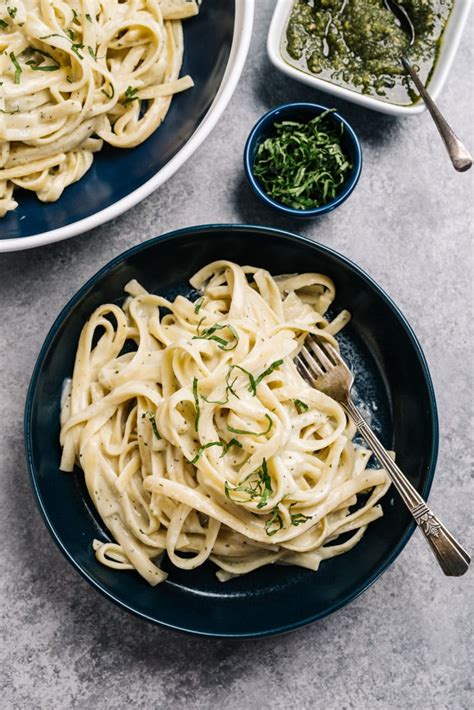 Sauce Crémeuse Au Pesto Avec Pâtes Fettuccine Volta