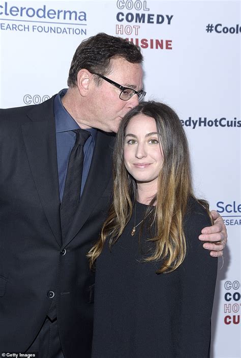 Love You Bob Sagets Daughter Aubrey Shares Sweet Text Message She