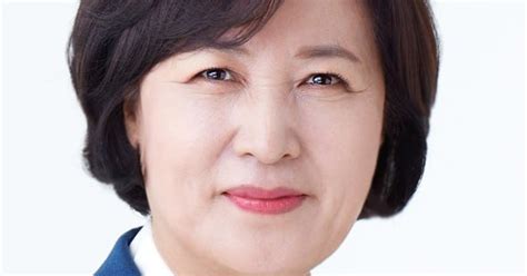 하남갑 추미애 46 이용 43지지후보 바꿀 수도 18 중앙일보 여론조사