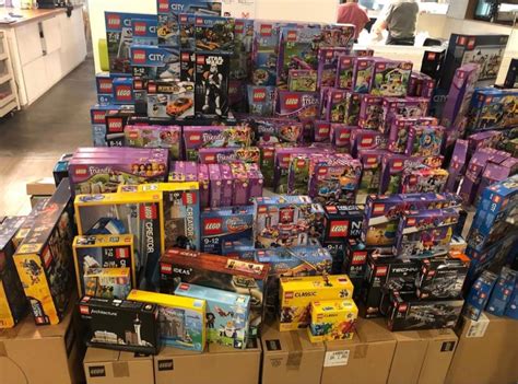 Lego Clearance Sale Hobbies And Toys Toys And Games On Carousell