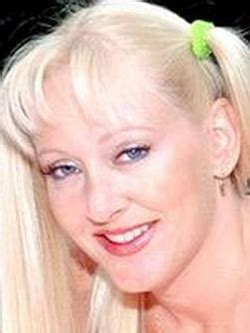 Kayla Kleevage Wiki Bio