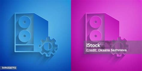 종이를 잘라낸 컴퓨터 설정 아이콘의 케이스는 파란색과 보라색 배경에 분리되어 있습니다 컴퓨터 서버 워크스테이션 조정 서비스 유지 보수 수리 고정 종이 아트 스타일 벡터 3