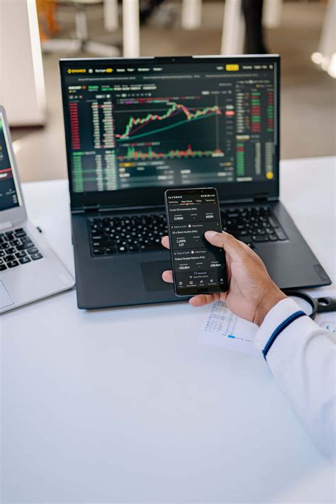 download mobile stock trading analysis wallpaper