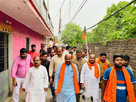 बस्ती नगर पालिका चुनाव में भाजपा प्रत्याशी के लिए सांसद हरीश द्विवेदी