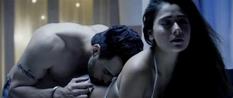 Nude Video Celebs Sara Khan Sexy Tere Jism 2018