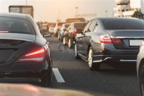 交通堵塞车行在路上收高清图片下载 正版图片503620181 摄图网