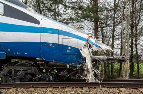 Akt oskarżenia po głośnym zderzeniu Pendolino i ciężarówki pod Ozimkiem