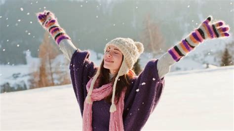 Семейните и екстровертните хора са по щастливи Новини бг