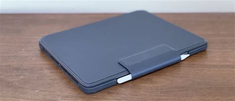 Logitech Slim Folio Pro Review Ipad Pro Keyboard Case Cult Of Mac