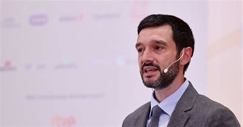 Bustinduy Dice En Canarias Que La Inmigración No Es El Principal Problema De Los Españoles Infobae