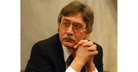 Почина Виктор Пасков