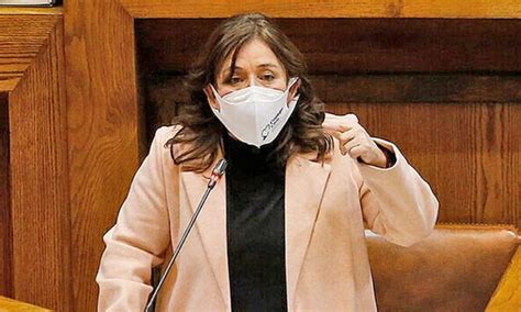 Protestan Contra Ministra Yarza Afuera De Su Domicilio La Prensa Austral