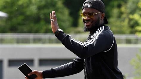 Ol Mercato Tanguy Ndombele Fait Ses Adieux à Lol
