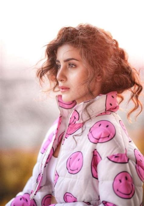 sohai ali abro age wedding pics dramas husband and more