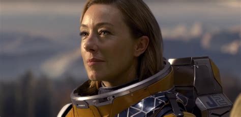 Hollywood Spy Sf Wednesday Lost In Space Netflix Sf Series Remake