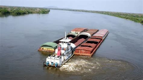 Escala el conflicto por los peajes en la hidrovía Paraná Paraguay