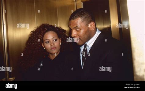 Los Angelescausa Library Mike Tyson And Wife Robin Givens March