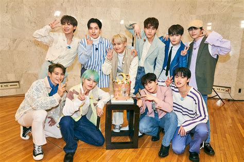 夏に単独ツアー開催決定！ Jo1、デビュー3周年記念生配信で新発表！ 最新曲『romance』も生歌唱し大盛り上がり Kpop Monster