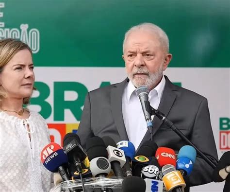 Notícias Lula Justifica Gleisi Fora Do Governo Diz Que Tem 80 Dos