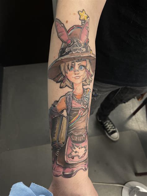 Finished My Dm Tina Tattoo Today Wonderlands