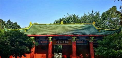 成都石室中学校门 成都石室中学校徽 成都石室中学校服 文秘苑图库